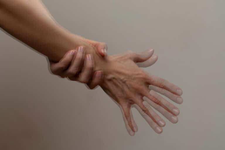 Essential Tremor vs Intention Tremor: 10 Key Differences | Dementech